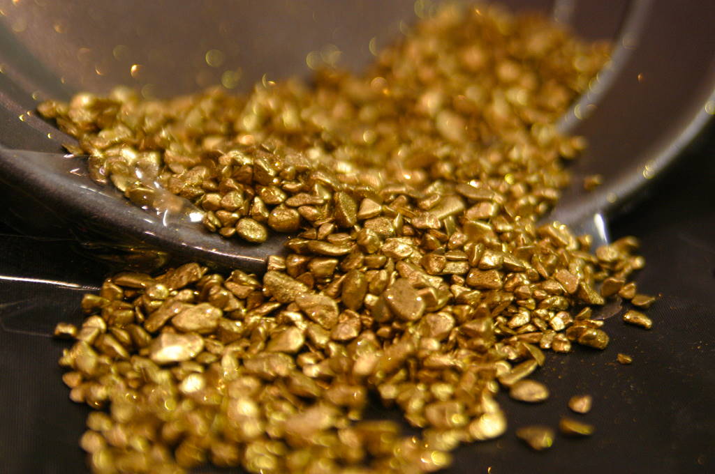 BONANZA CREEK - 5 POUNDS of Gold Nugget Paydirt. Only Big Chunky ...
